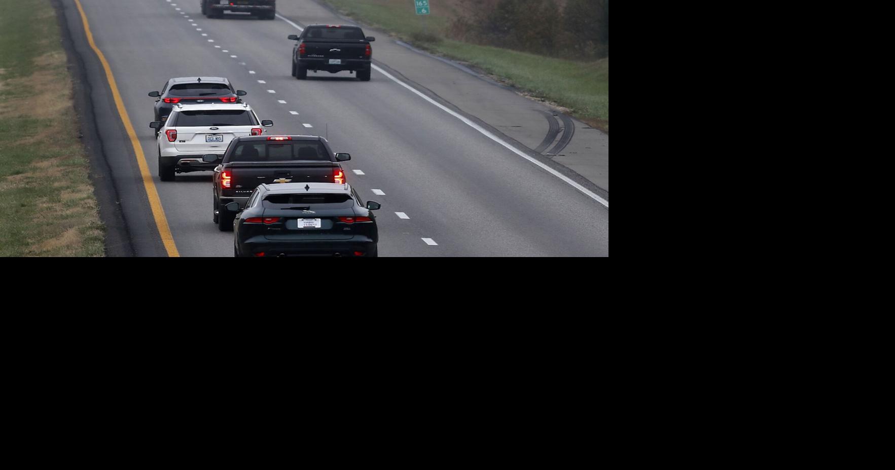 New law penalizing slow drivers in the left lane to take effect in ...