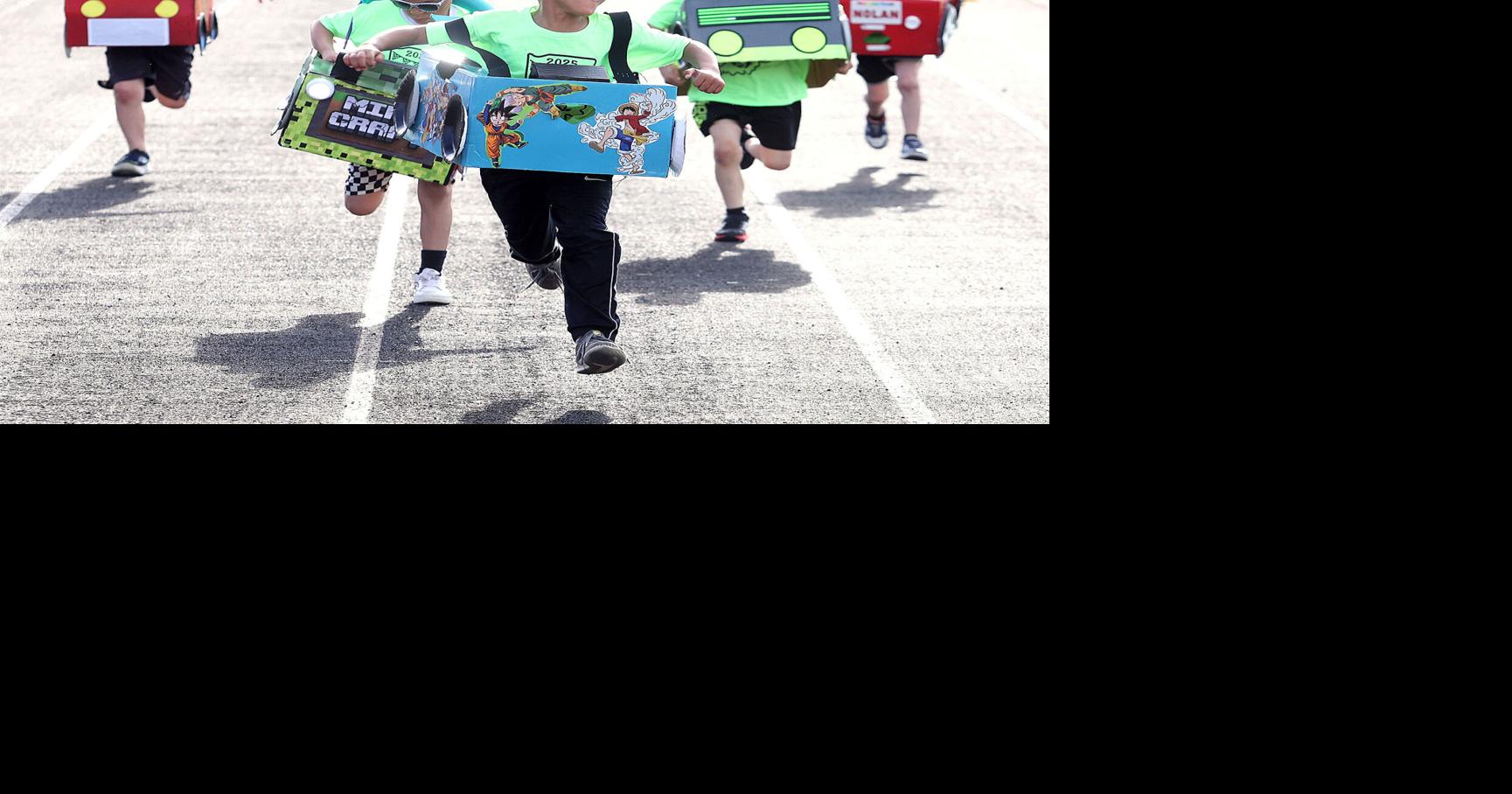 Photo finishes, smiles, a crowd of 700-plus highlight Eastern's Kindy ...