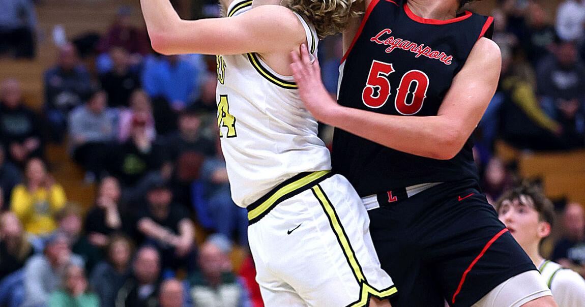 PHOTOS: Peru vs Logansport Basketball | Sports | kokomotribune.com