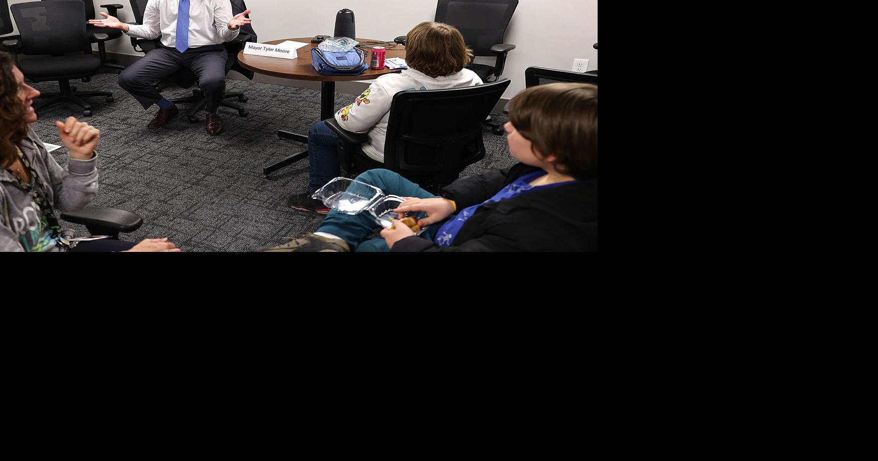 Pettit Park fifth graders learn about careers at United Way | News ...