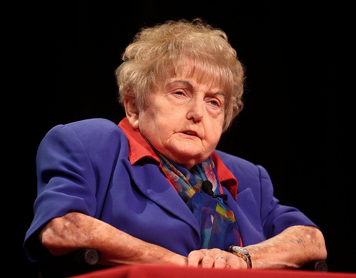 Holocaust survivor Eva Kor shares message of hope, forgiveness at ...