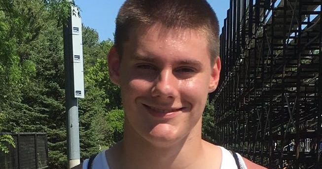 BOYS TRACK: Gilbert wins state title in discus | Sports | kokomotribune.com