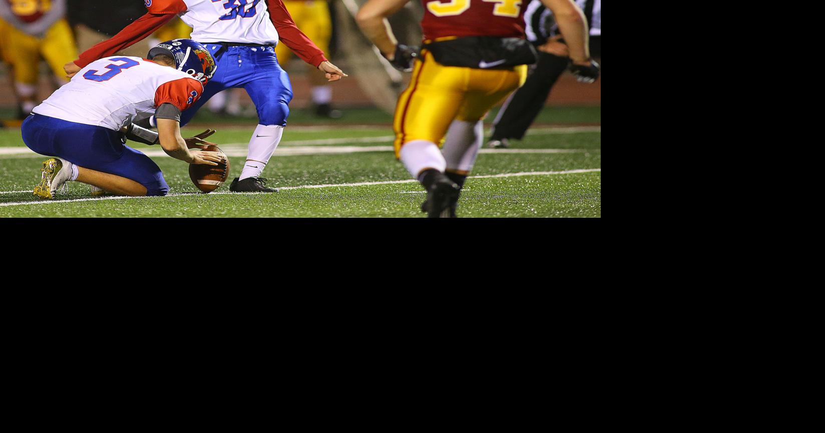 FOOTBALL: Kats turn back Mavs, advance to sectional final | Sports ...