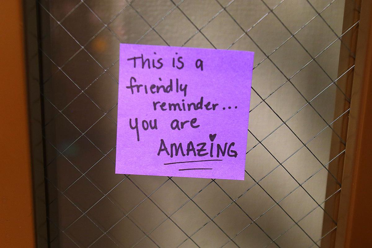 Pettit Park students spread kindness with positive Post-it notes | News ...