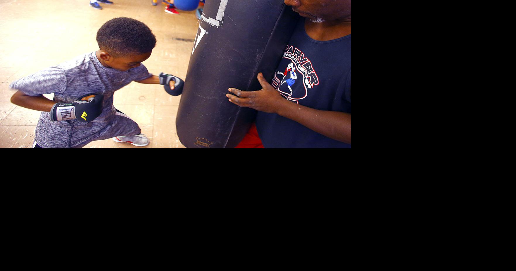 Carver Community Center boxing program | News | kokomotribune.com