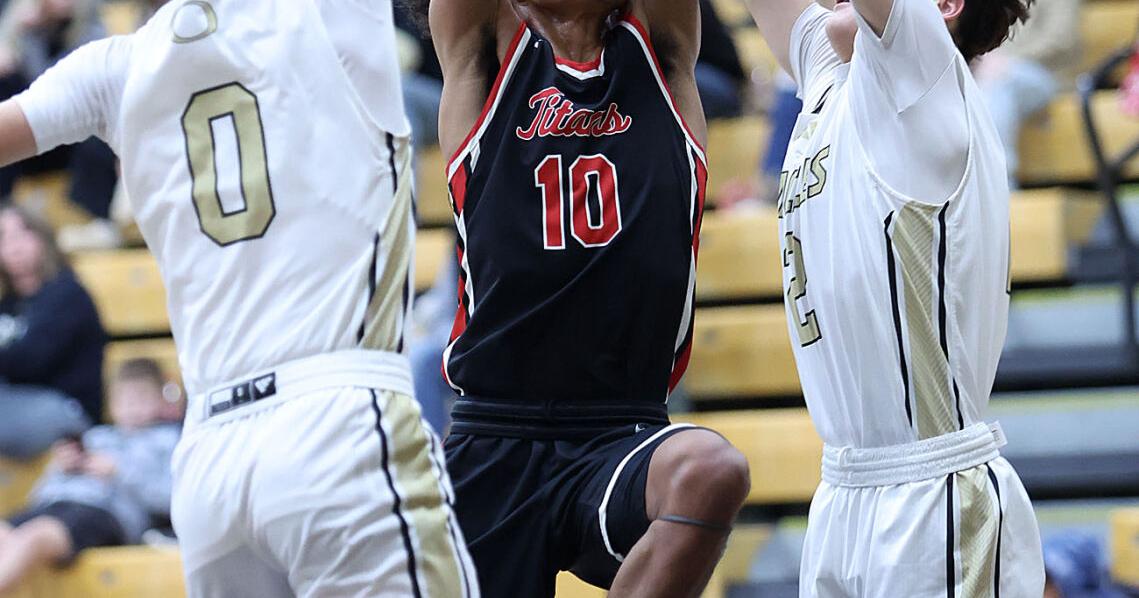 PHOTOS: Taylor vs Delphi boys BB | Sports | kokomotribune.com