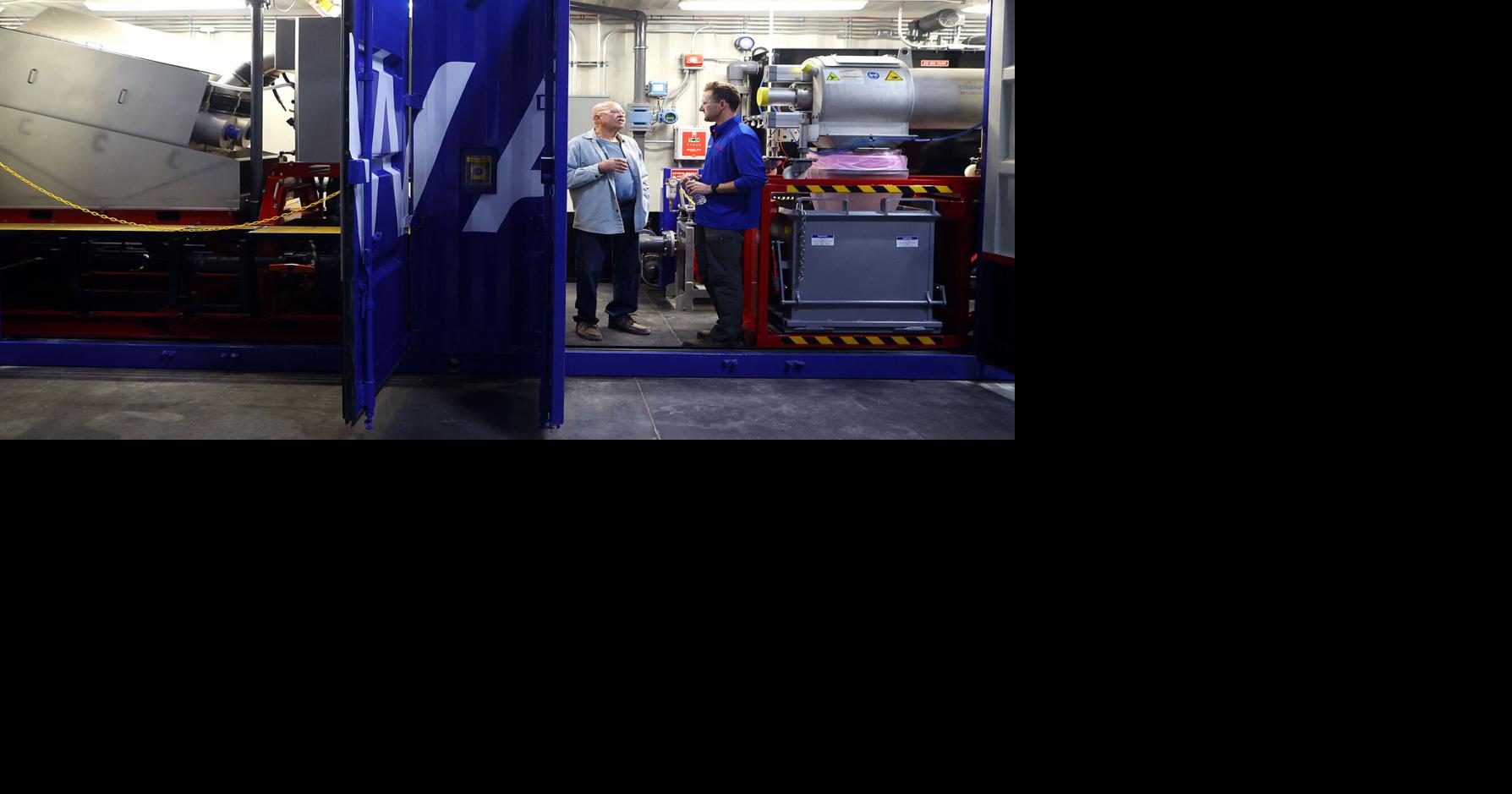 374Water demonstrates its cleantech product | News | kokomotribune.com