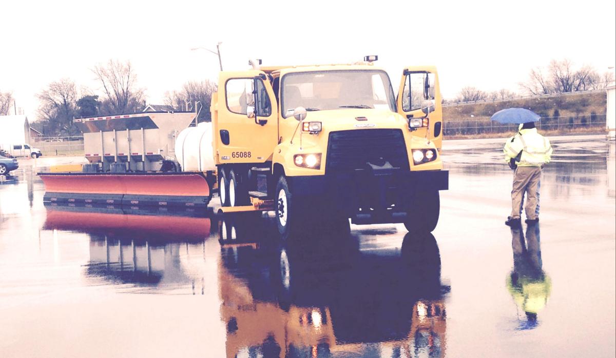 INDOT unveils two-lane plow at Tuesday demo | News | kokomotribune.com