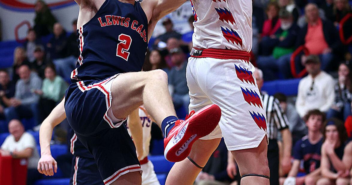 PHOTOS: Lewis Cass defeats Caston | Sports | kokomotribune.com