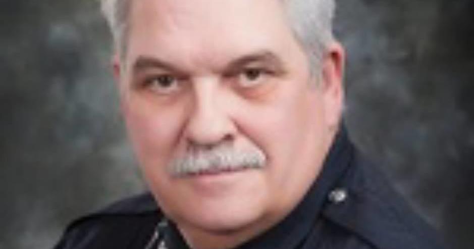 Long-time Peru officer Miles Hewitt wins Republican bid for Peru mayor ...