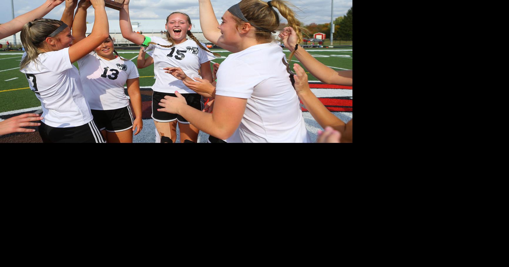 GIRLS SOCCER: Panthers continue sectional reign | Sports ...