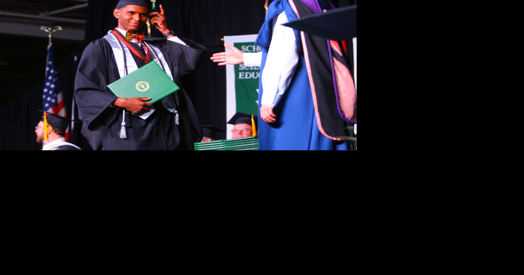 Ivy Tech awards more than 1,000 degrees | Local news | kokomotribune.com