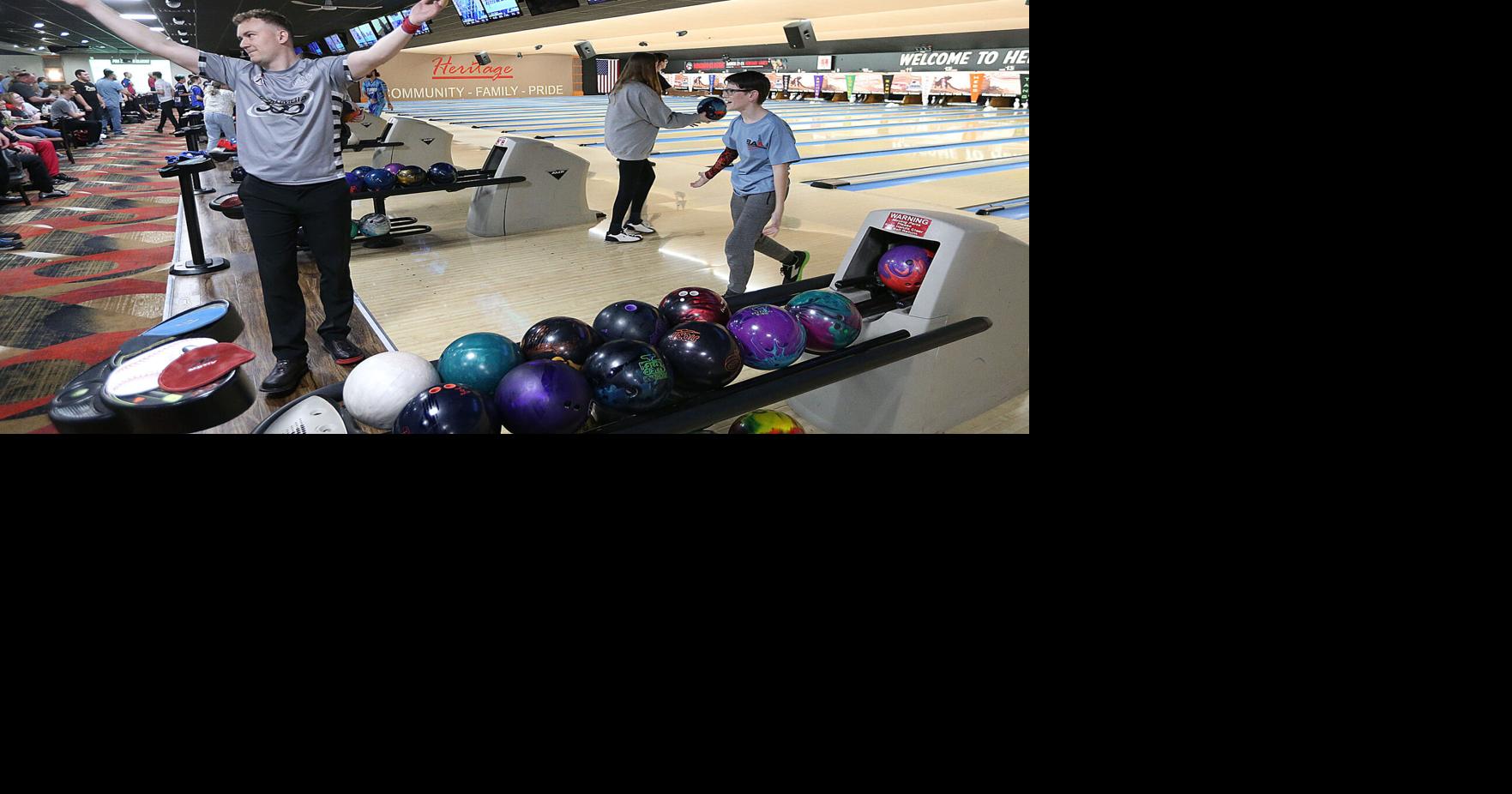 PHOTOS: PBA bowlers at Heritage Lanes | News | kokomotribune.com