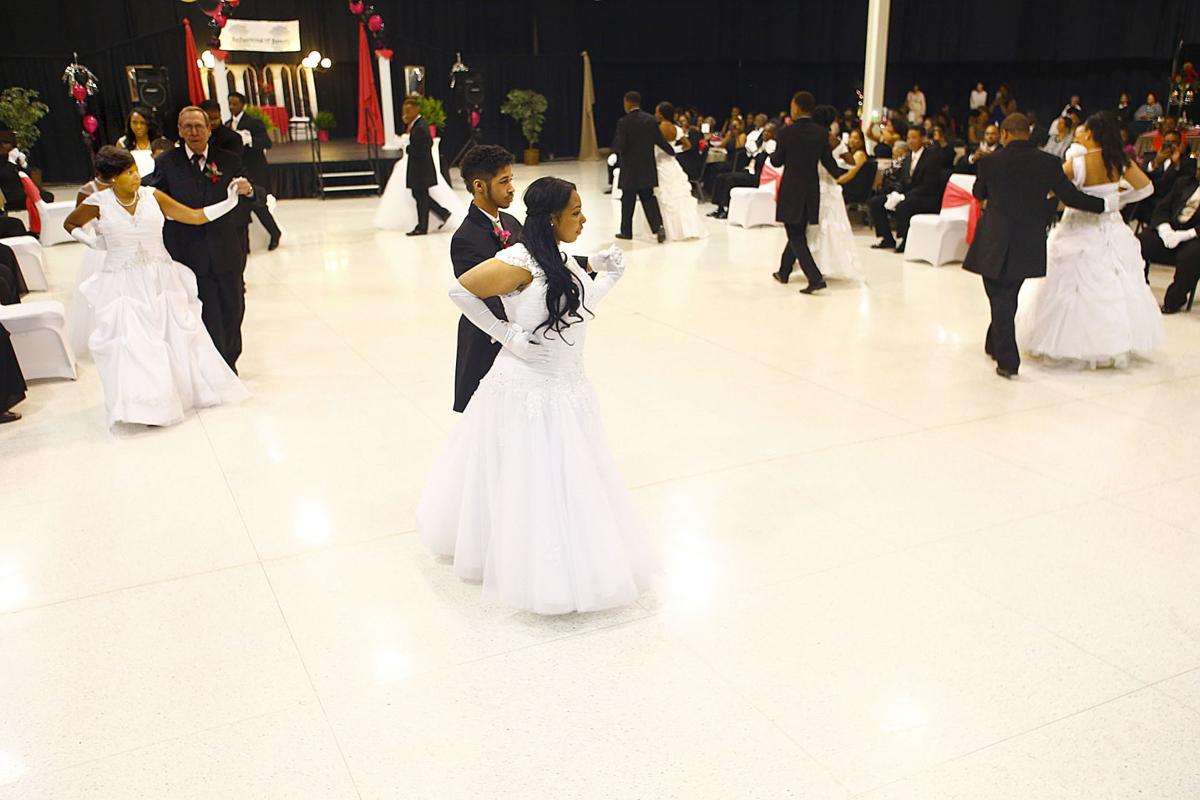 Debutante Cotillion | Features | kokomotribune.com