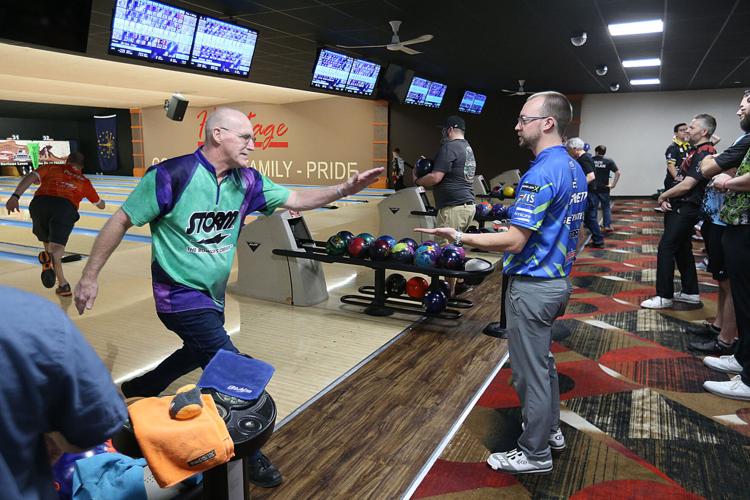 PHOTOS: PBA bowlers at Heritage Lanes | News | kokomotribune.com