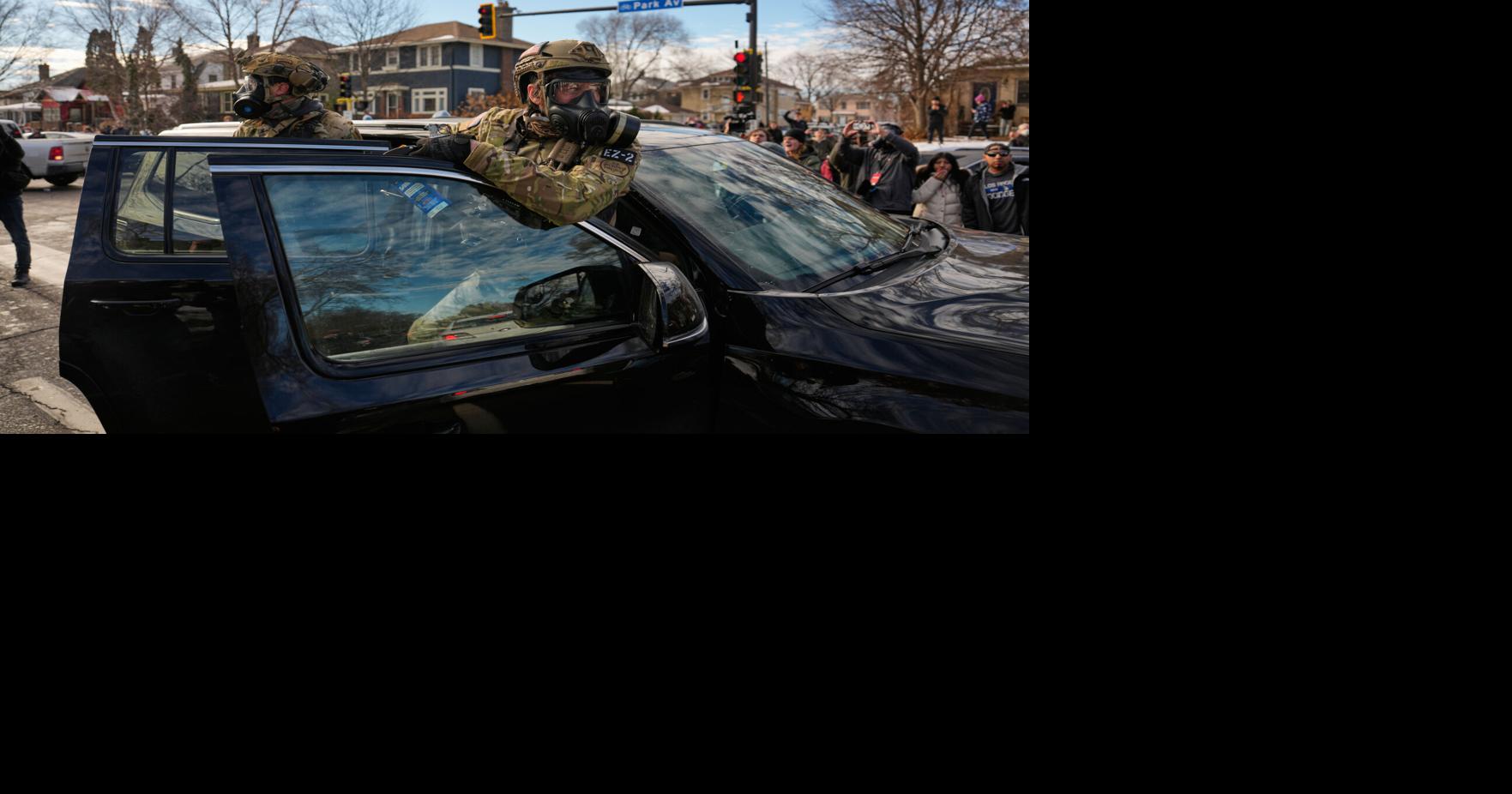 Photos of tensions between federal officers and locals in Minneapolis ...