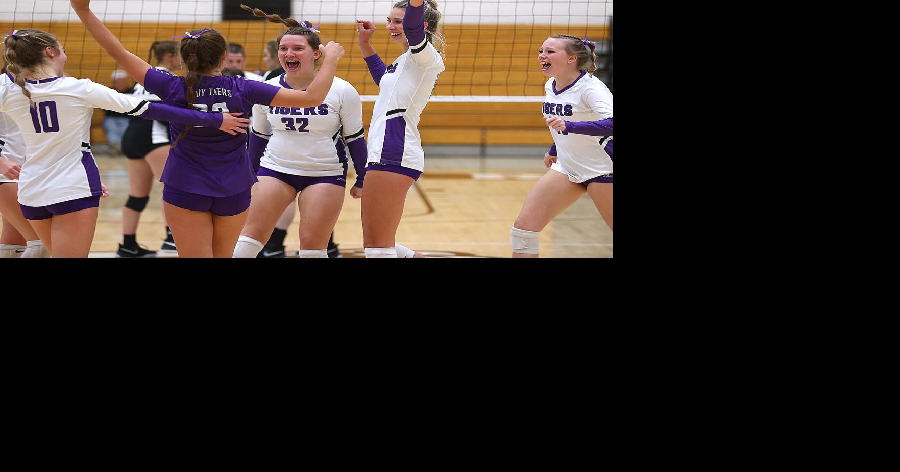 VOLLEYBALL: NW tops Western in 4 sets on Closson’s big night | Sports ...