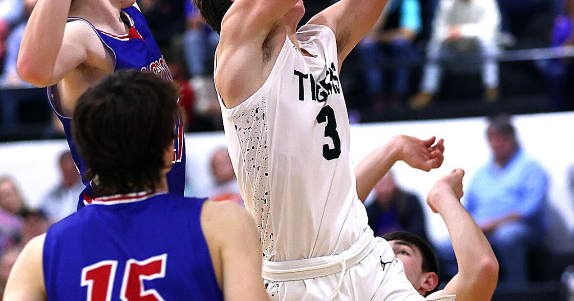 Basketball: Peru vs Caston | Sports | kokomotribune.com