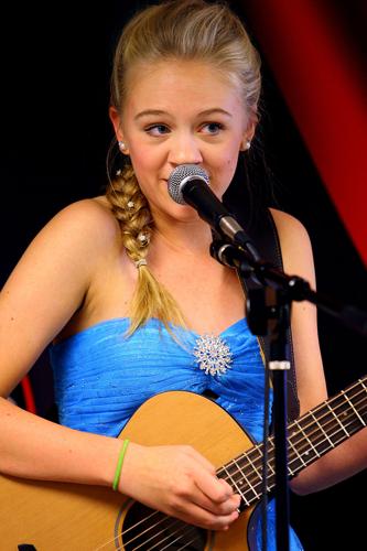 Pitzer masters 'Frozen' role of Elsa on stage | News | kokomotribune.com