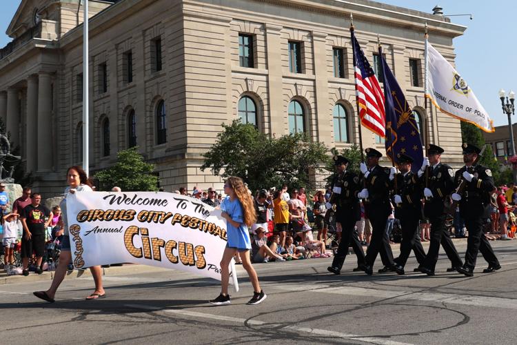 PHOTOS: 2023 Peru Circus Parade | News | kokomotribune.com