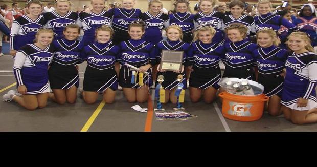 Northwestern HS cheerleaders win camp awards | Local news ...