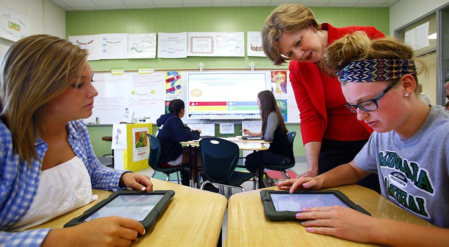 Rep. Susan Brooks emphasizes STEM fields at visit to Eastern | News ...