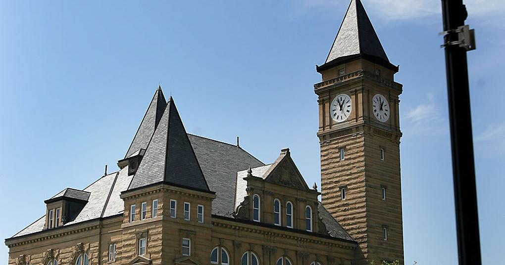 Wind damages roof of Tipton County Courthouse | Local news ...