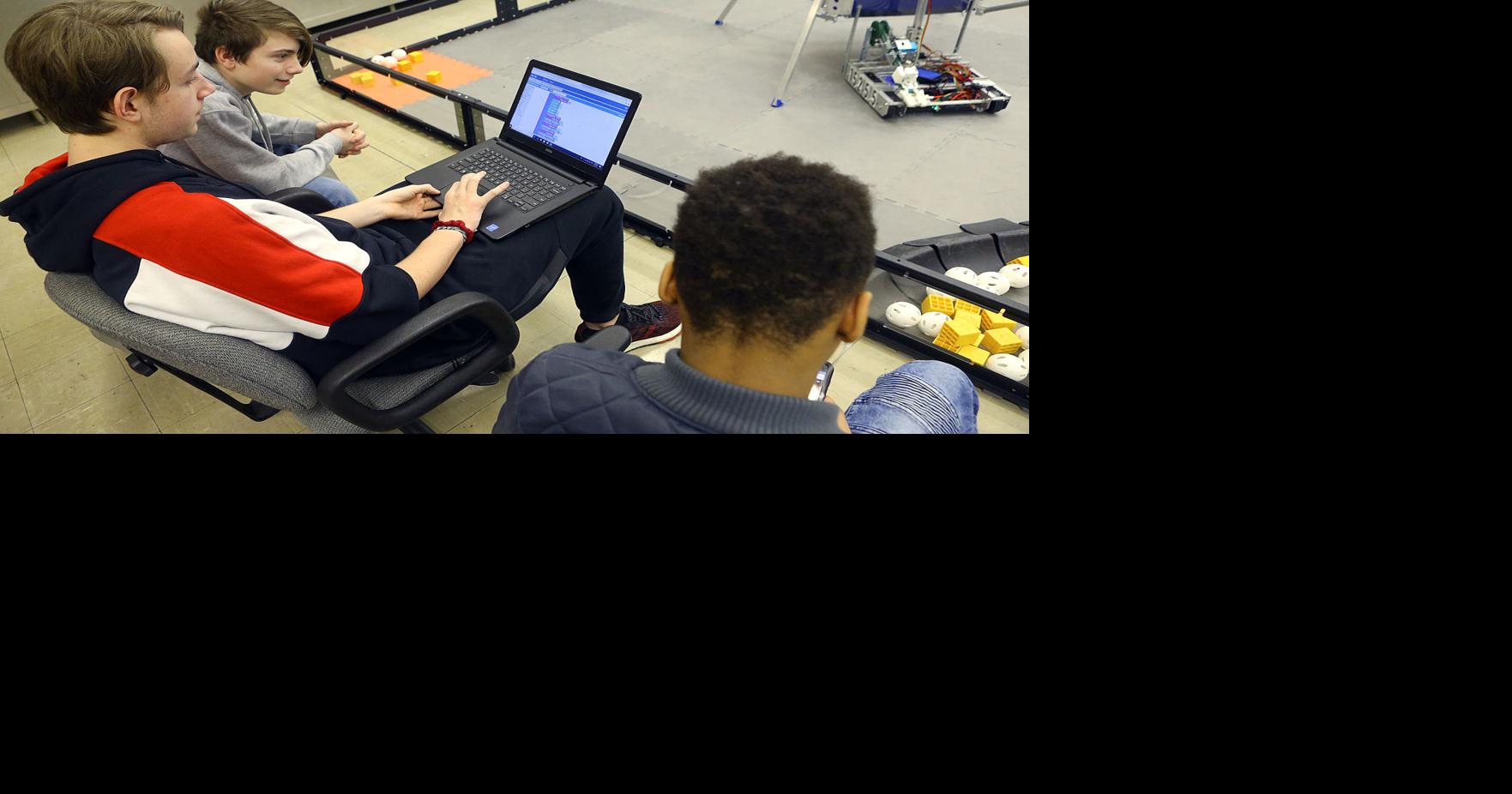 ROOKIE SUCCESS: Maple Crest robotics team geared up for state | Local ...