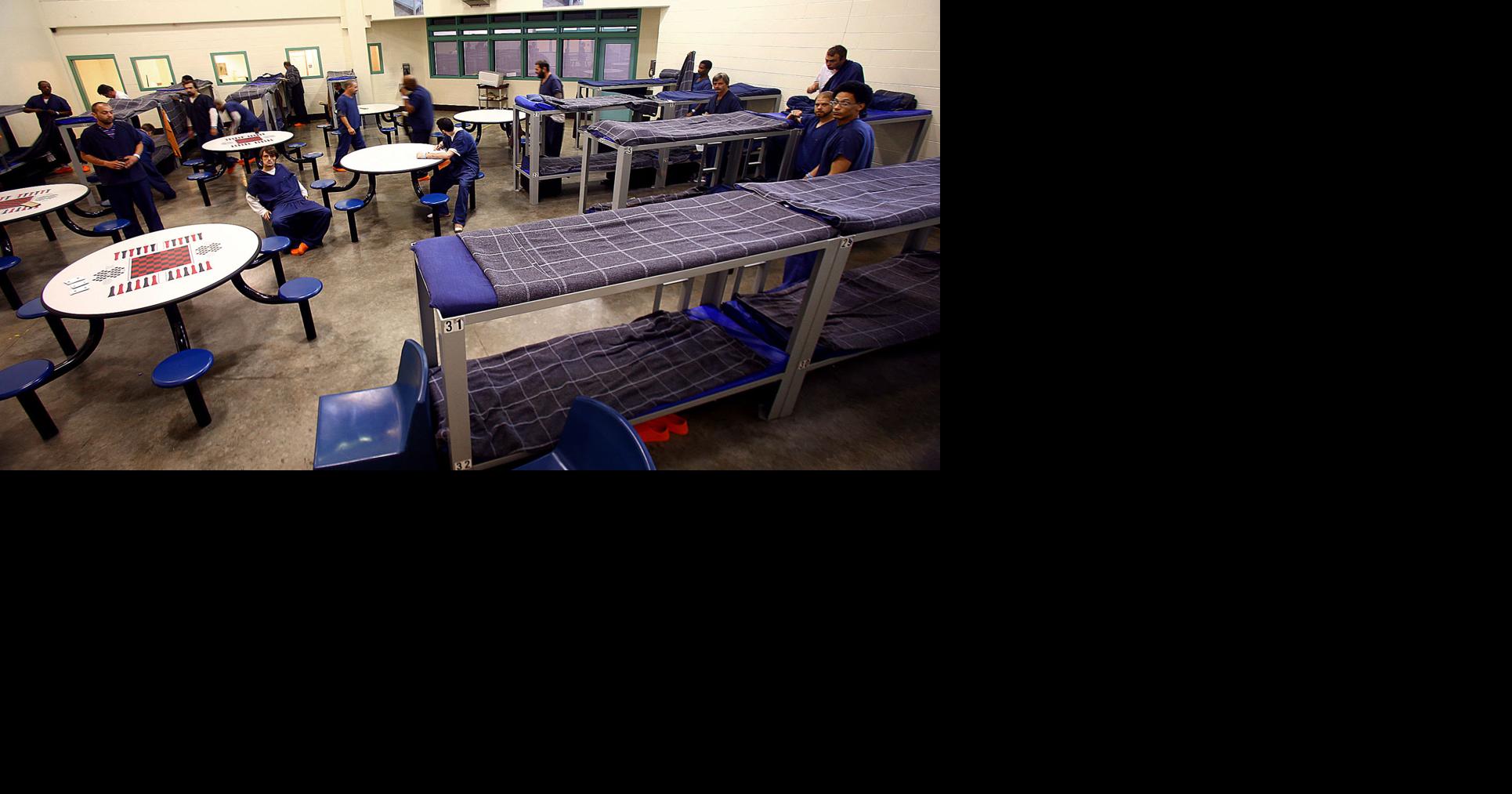 New material for padded jail cells sought | News | kokomotribune.com