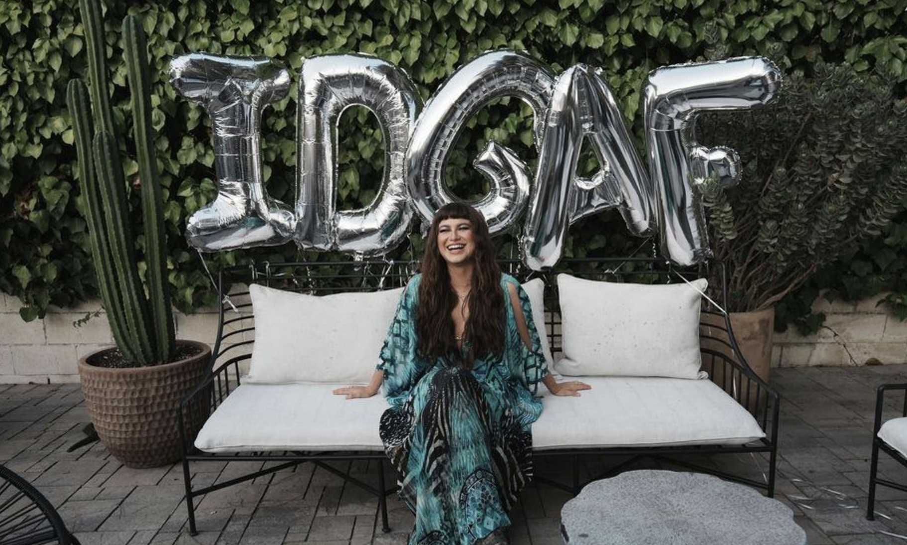 Sofía Reyes celebra el lanzamiento de IDGAF ERA en Los Ángeles ...