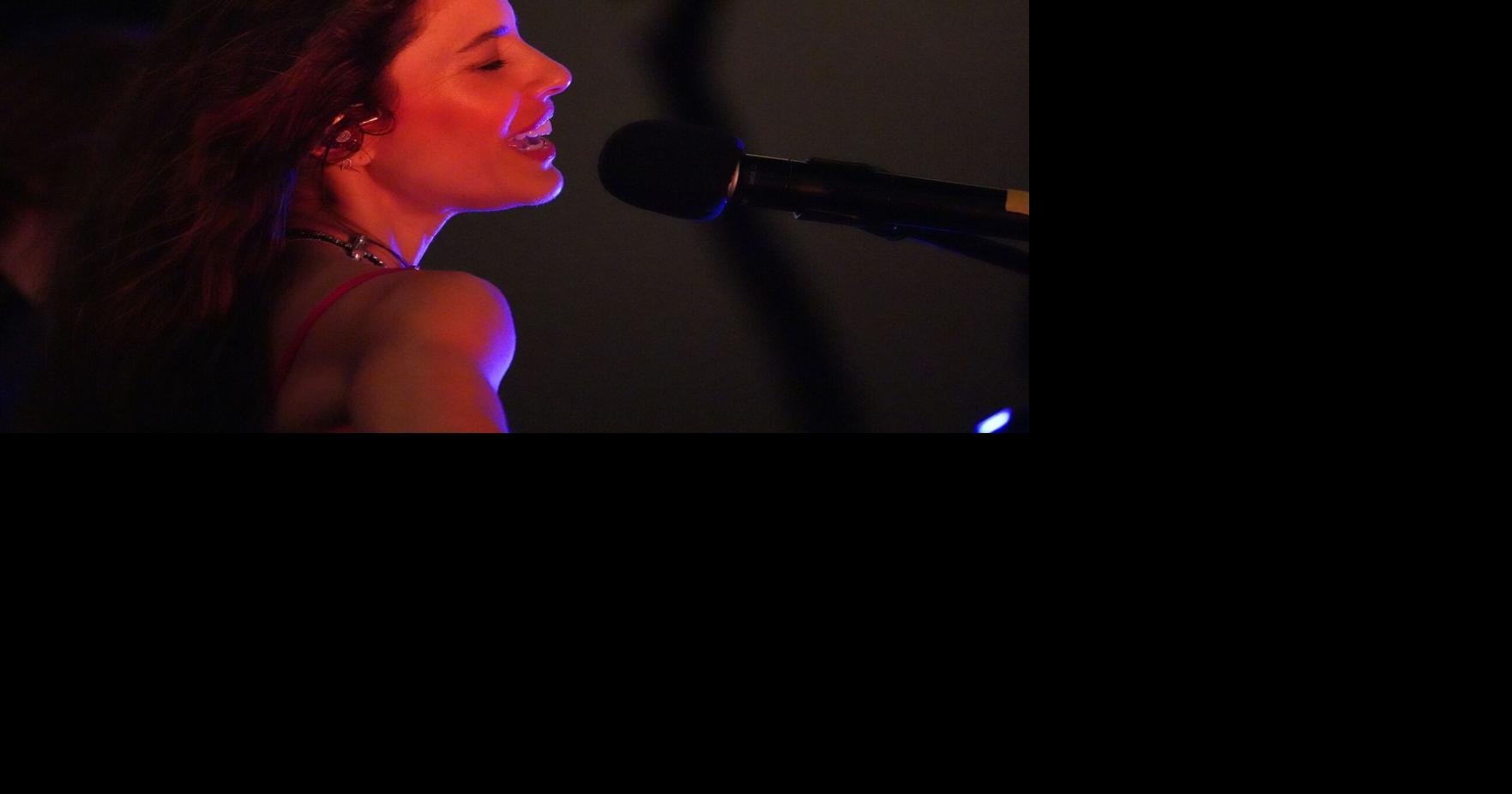 Debi Nova ofreció su primer concierto acústico en Puerto Rico | Eventos ...