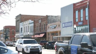 Bonham seeks input on downtown re-do | | kten.com