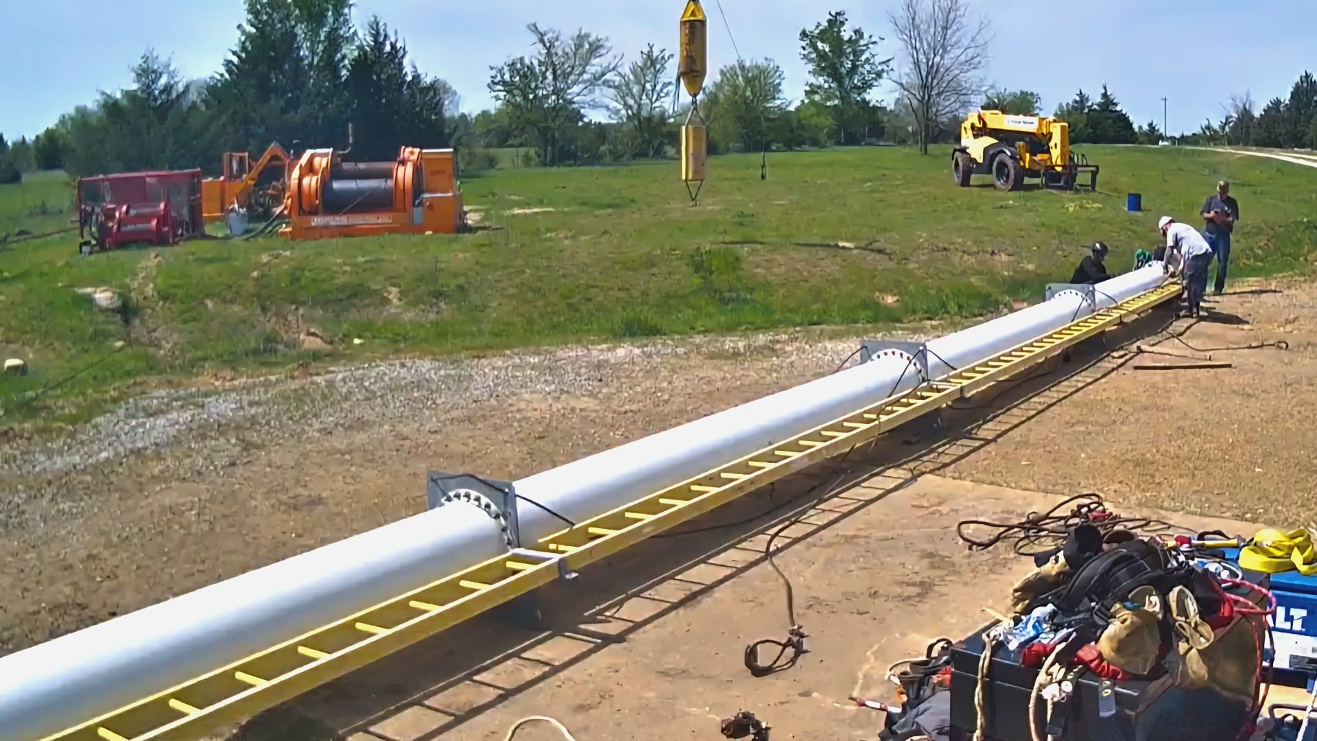 Technicians review damage to KTEN primary antenna | Kten News | kten.com