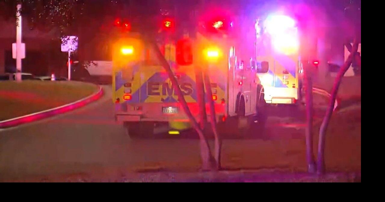 Car crashes into Austin hospital; driver dead, others injured | | kten.com
