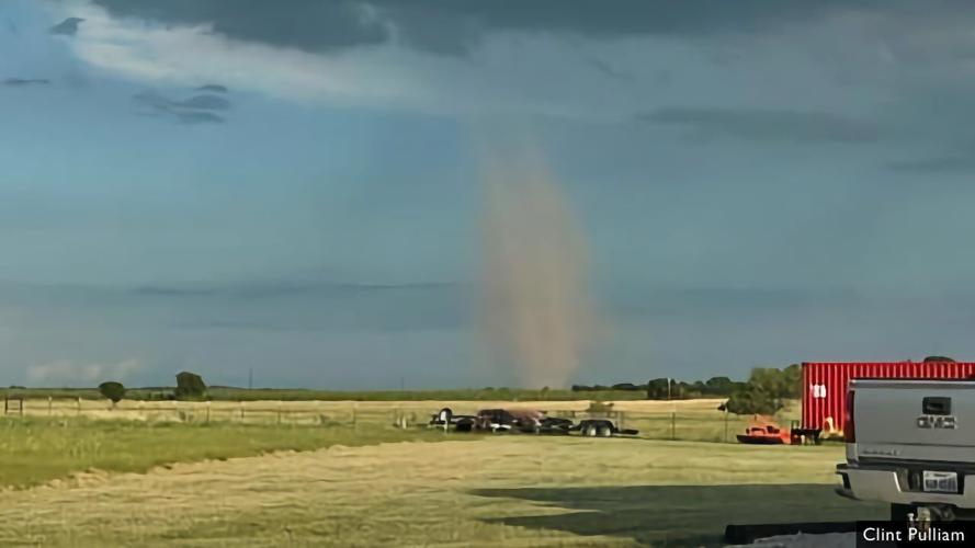 Landspout spotted in Grayson County | Weather News | kten.com