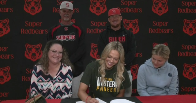 Three Soper Lady Red Bears put pen to paper | Sports | kten.com