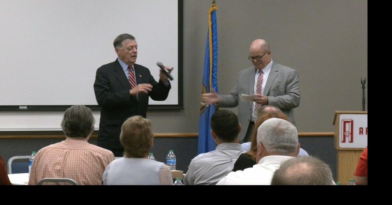 Oklahoma Representative Tom Cole visits Ardmore | | kten.com