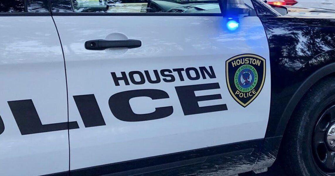 Houston police investigate fatal stabbing at apartment complex | State ...