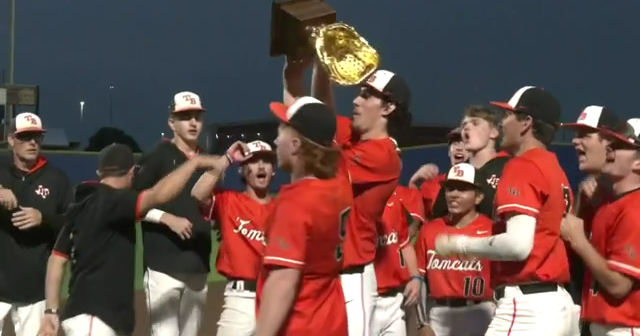 Tom Bean baseball continues history-making run | Sports | kten.com