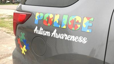 Calera police car promotes autism awareness | Features | kten.com