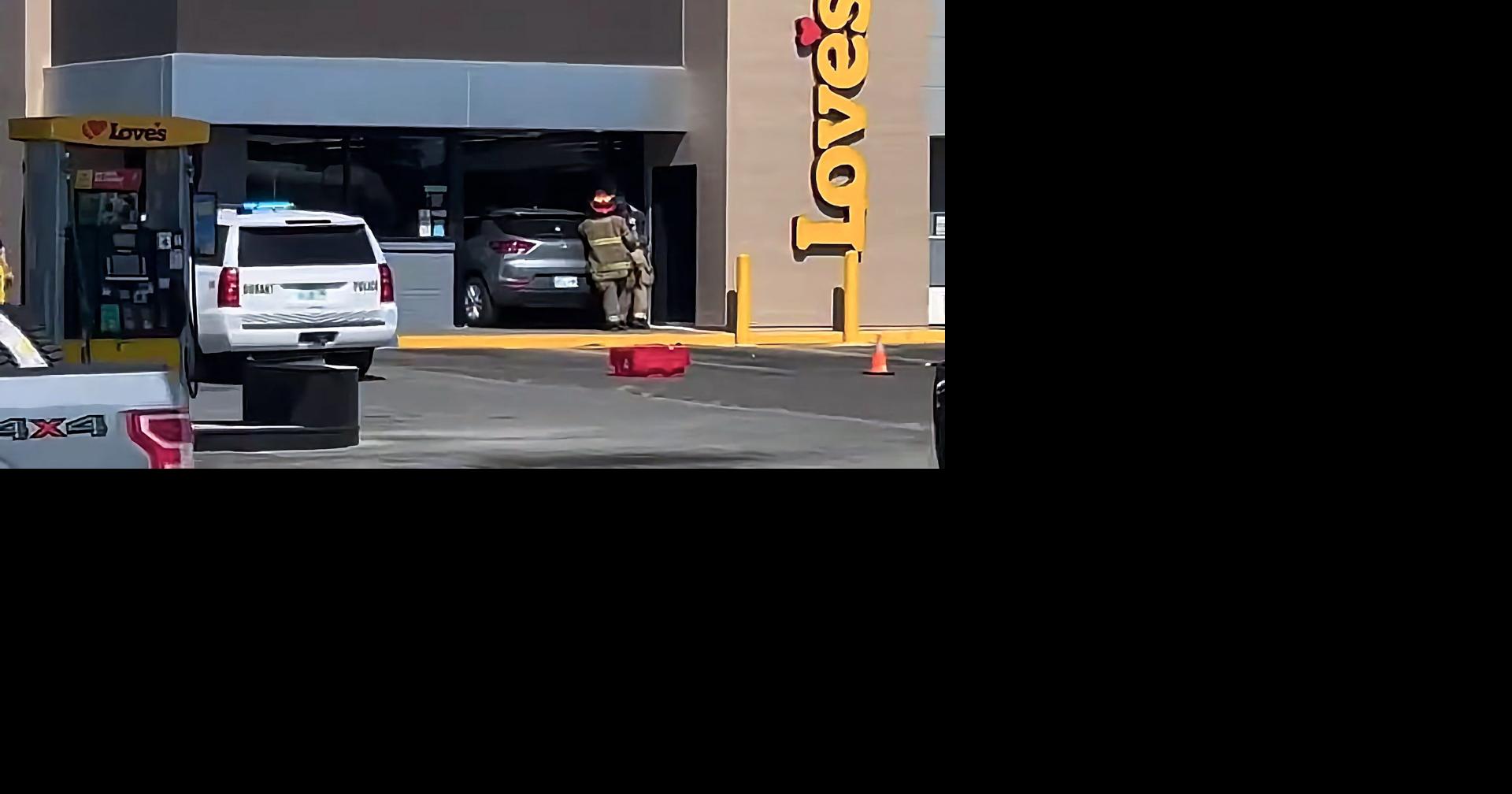 Car crashes into Durant convenience store | Kten News | kten.com