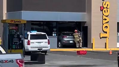 Car crashes into Durant convenience store | Kten News | kten.com