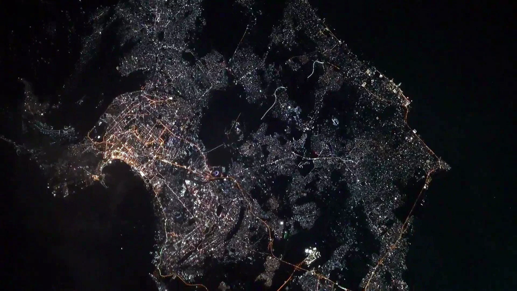 Astronaut captures stunning New Year fireworks from space | News | kten.com