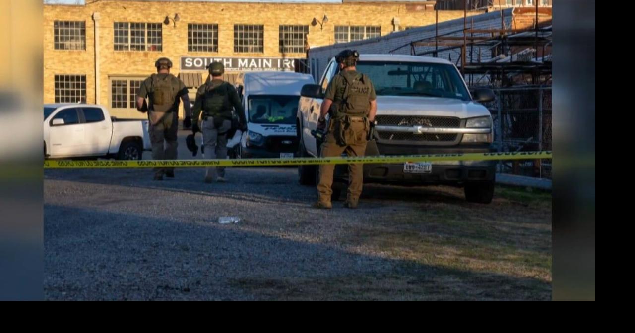 Gunman subdued after threatening Paris store owner | Texas Headline ...