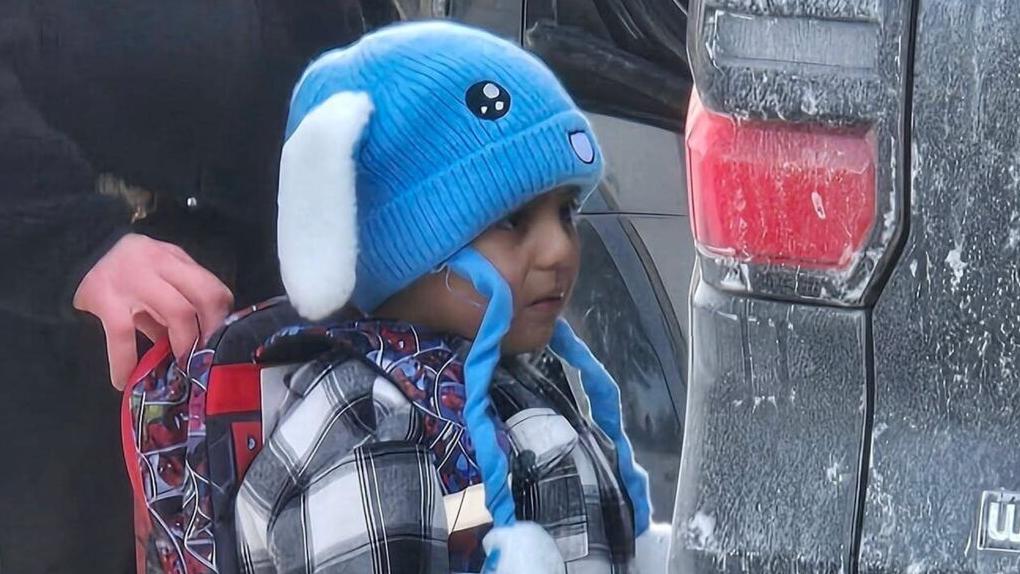 Democrats visit 5-year-old who was detained in Minneapolis, in a case ...