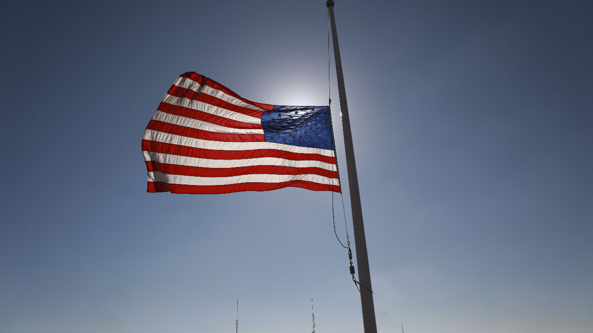 Gov. Reynolds orders flags at half-staff to honor fallen soldiers ...