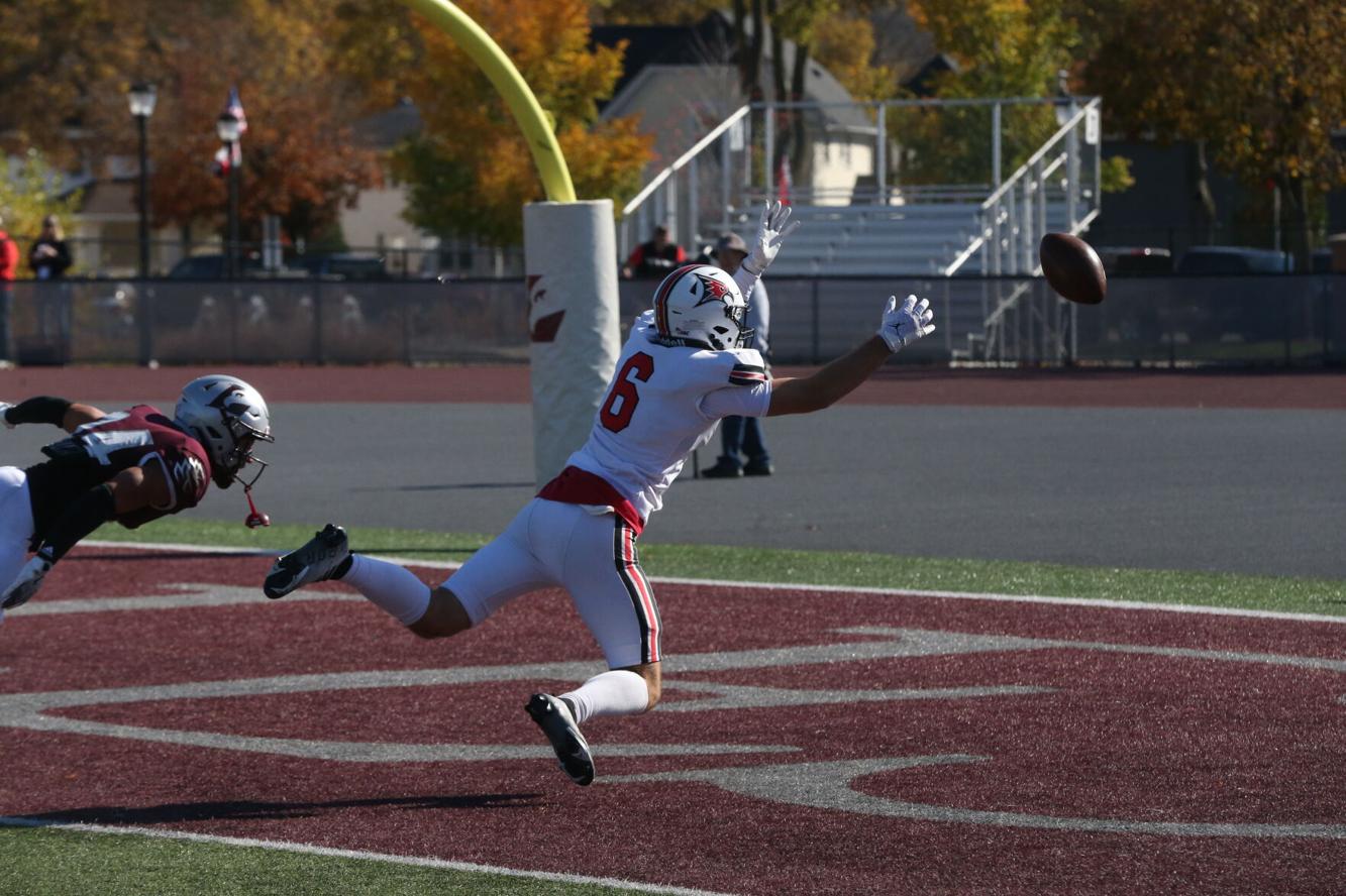 UW-La Crosse football score vs. UW-River Falls, analysis