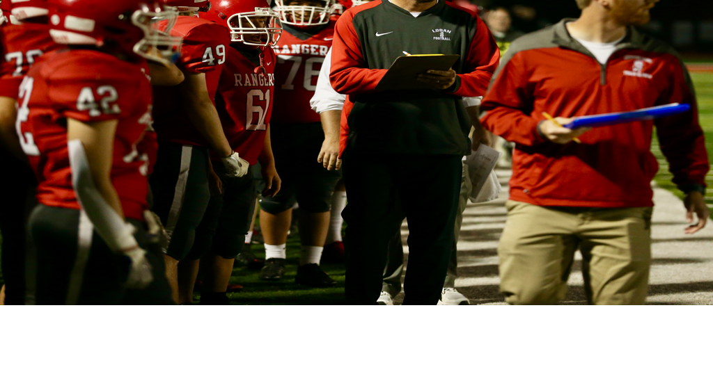 High school football: Joe Hackbarth enjoying new experience on Logan ...