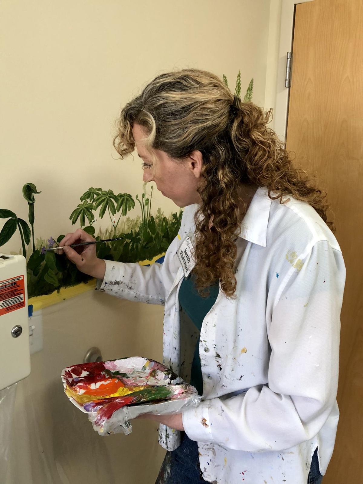 Coon Valley artist Sarah Pederson brings a splash of color, creativity ...