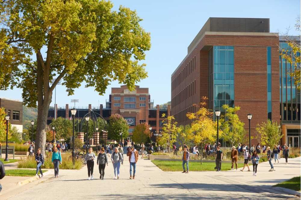 Retention of first-year students at UW-L hits 10-year high